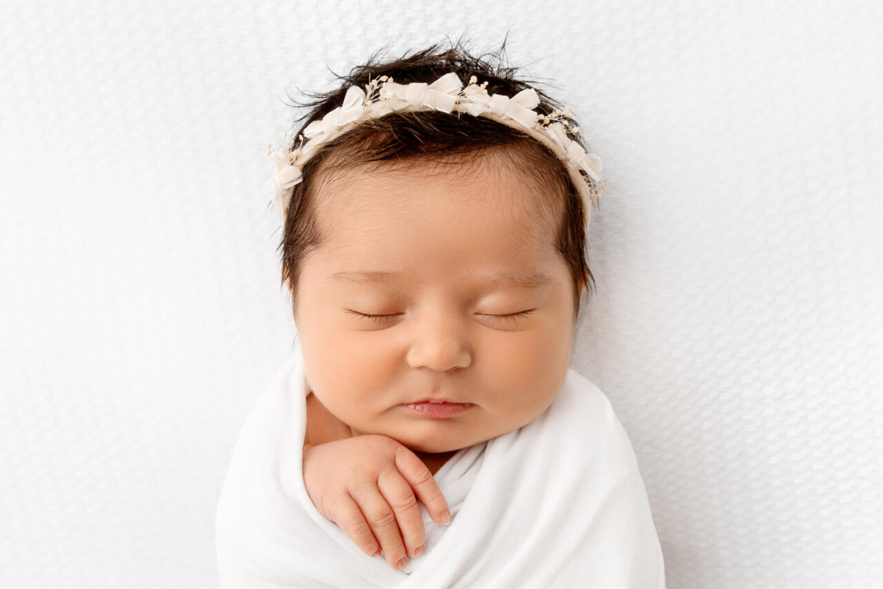 Esti Hecht Photography | Timeless Newborn Photos